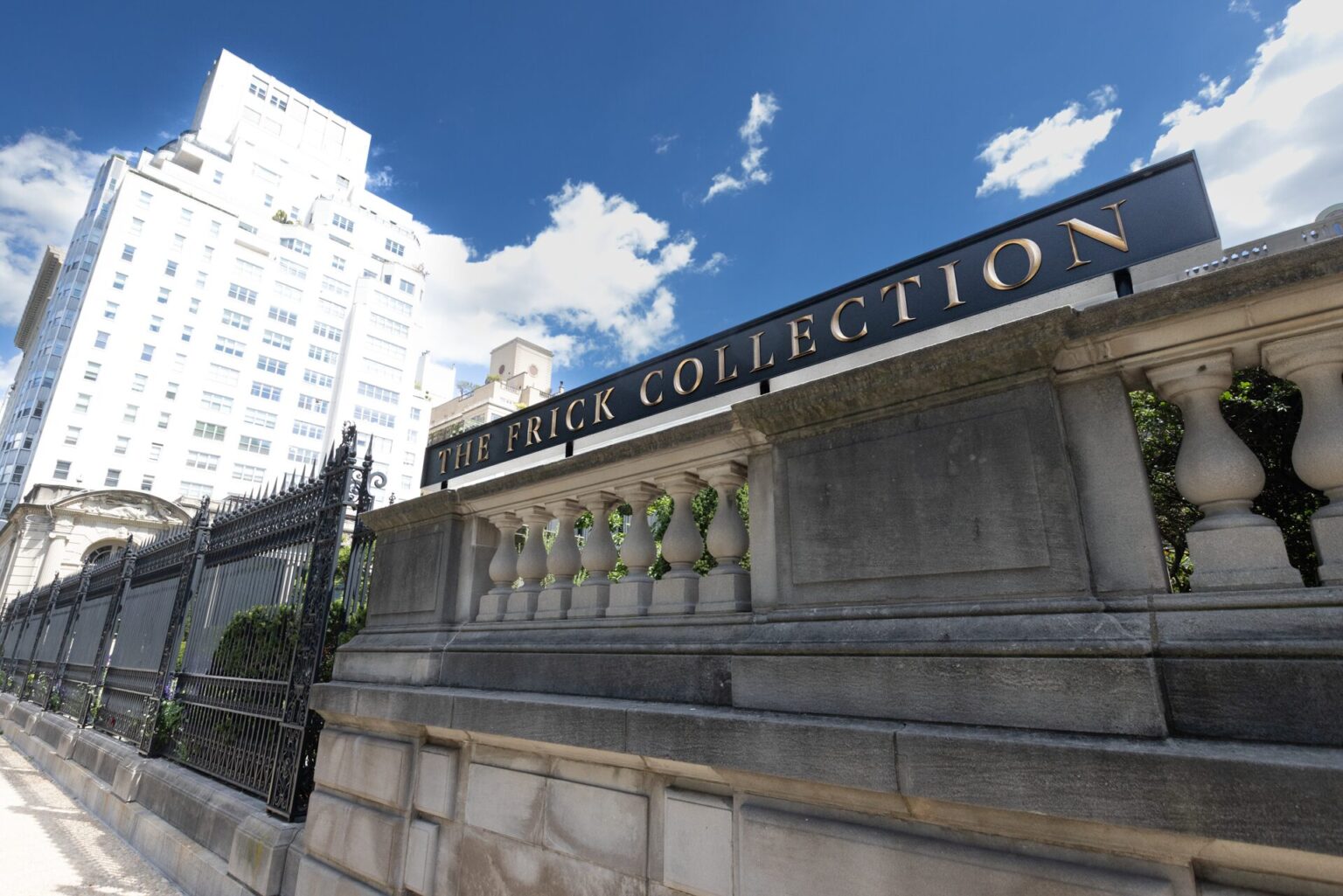 L-Acoustics Syva Speakers at The Frick Collection - Boulevard Carroll